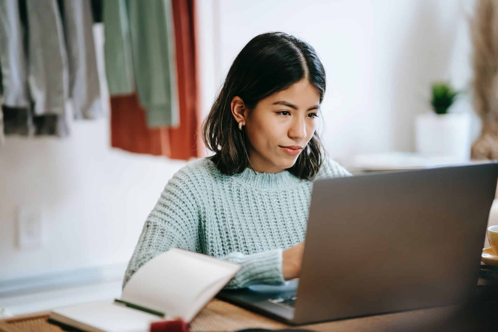 Operant Conditioning Examples That Can Aid in Managing OCD - ReachLink