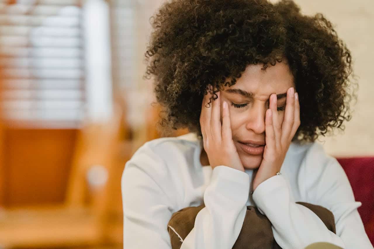 How to Stop Catastrophizing and Calm Your Thoughts