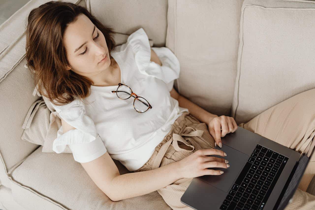 Procrastination and Anxiety: Why They Feed Each Other